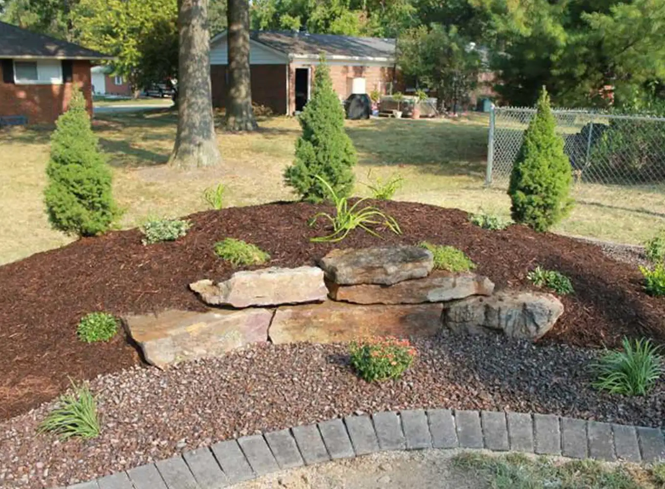 Mulch & Rock Installation | Alton, Godfrey, & Edwardsville, IL ...